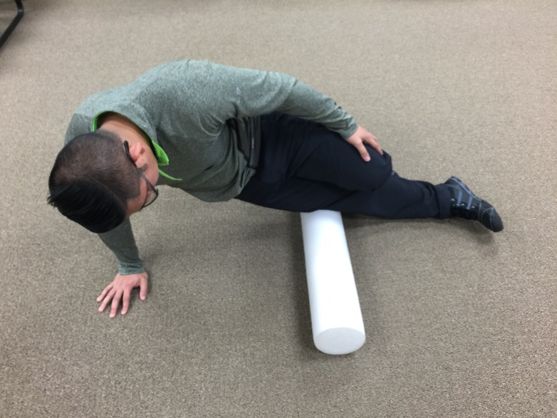 FOam Rolling distal ITB Insetion outside of Knee - Trinity Rehab